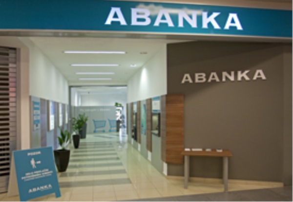 Abanka bo Celjane poskušala potolažiti z Abusom - Radio Fantasy